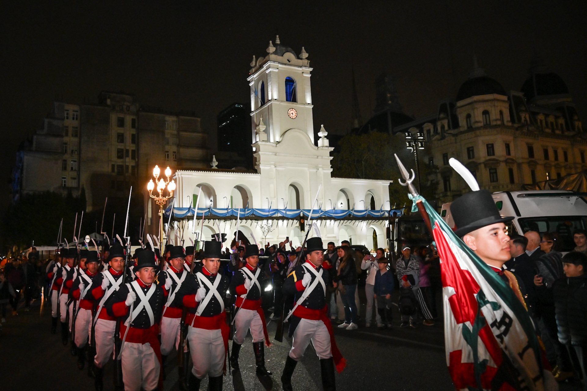 Se cumplen 215 años de la Revolución de Mayo de 1810 | La Pirámide
